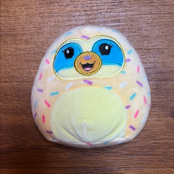 Squishmallows | Toys | Squishmallow Sprinkle Cupcake Kellytoy Mystery ...